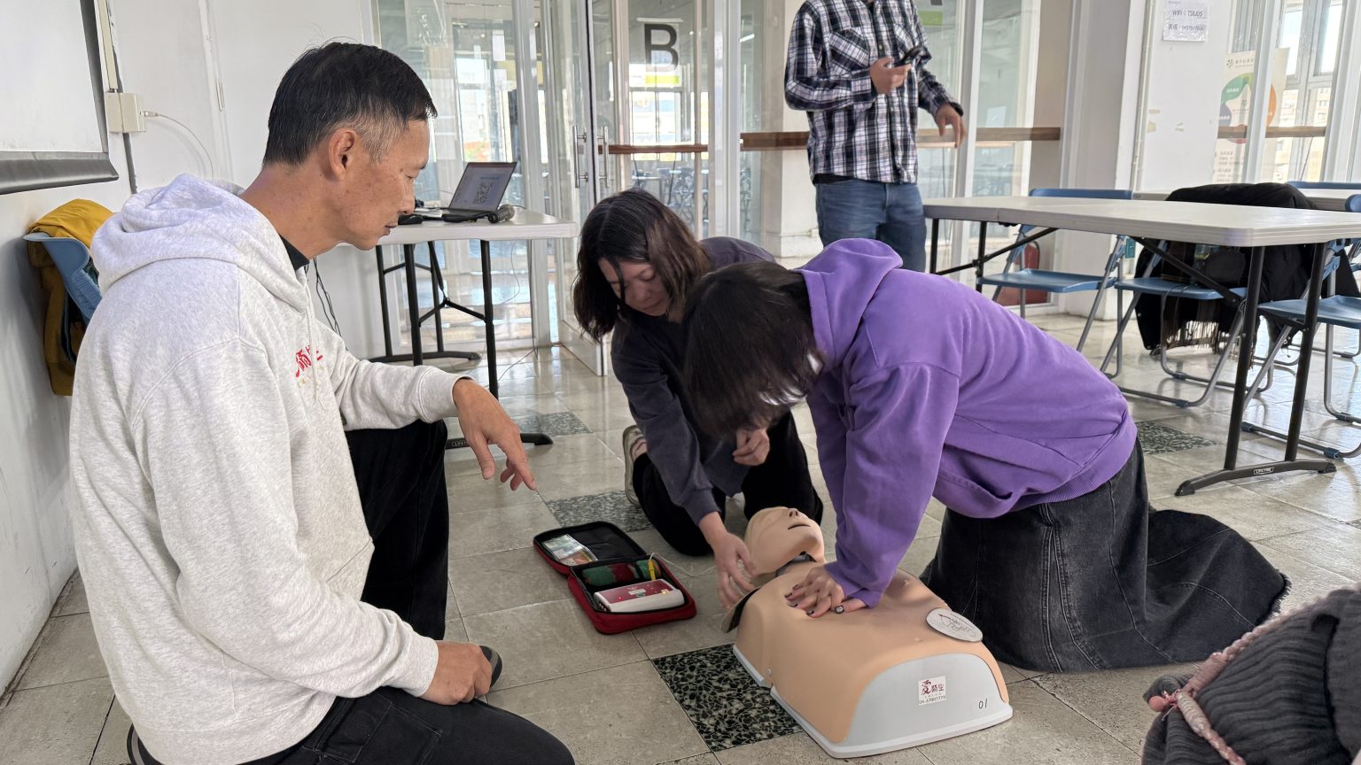 認識協會急救課程（BLS基本救命術、CPR+AED證書、EMT1、ACLS高級心臟救命術） – 【聽見 AED】